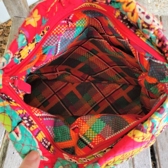 Vera Bradley | Bags | Vera Bradley Rumba Print Hadley Crossbody Bag ...